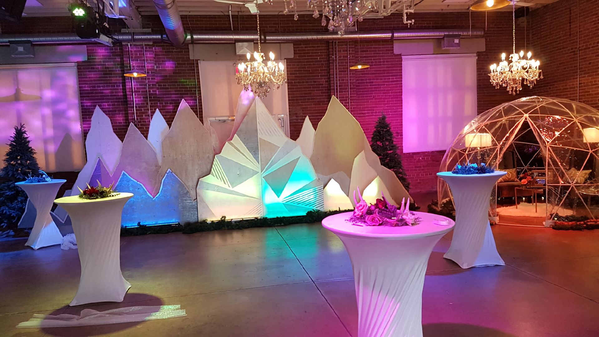 Great White North, with an Aurora Boreal theme